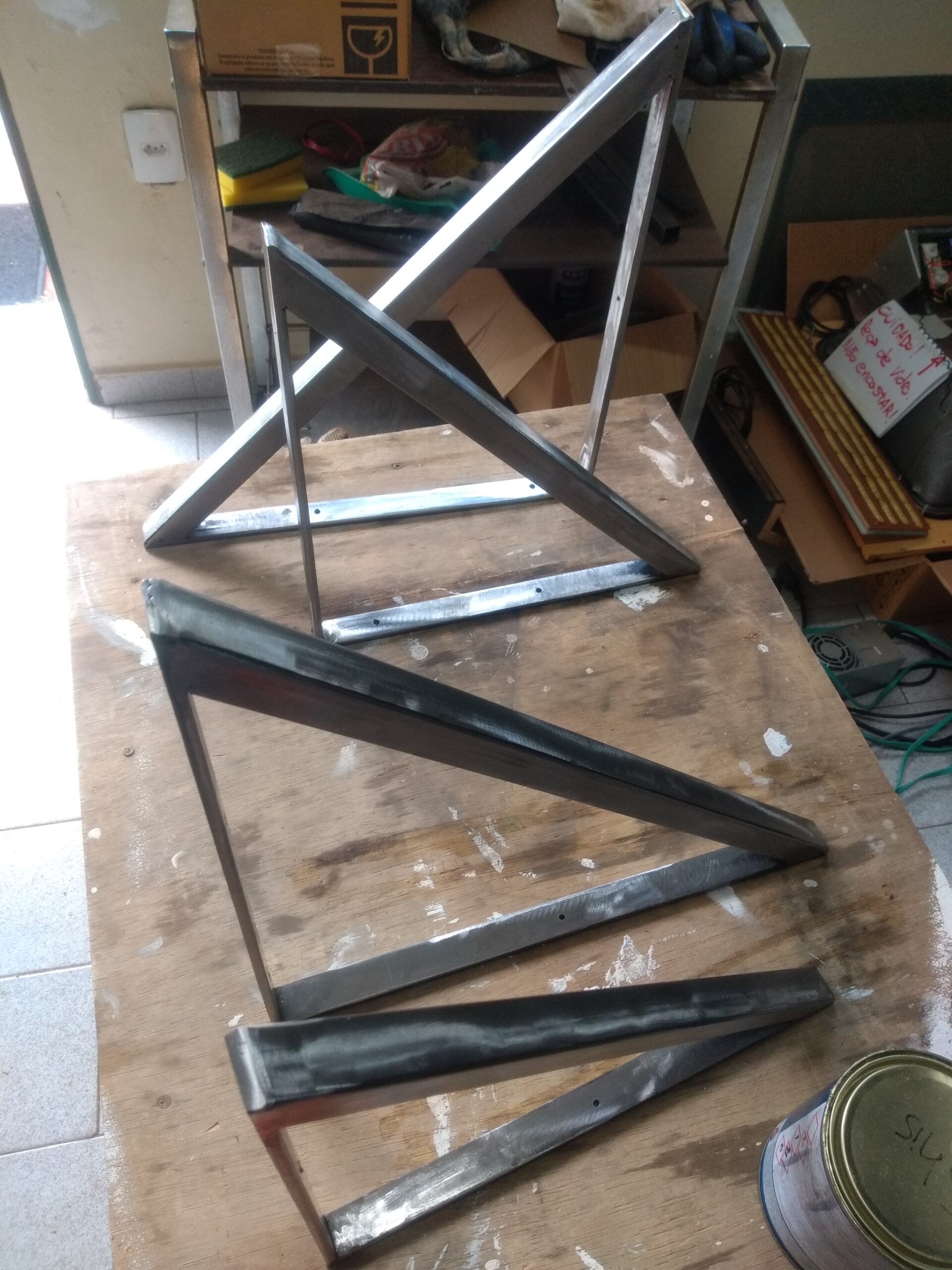 D.I.Y personal lab, Under construction Season 01 – Douglas Esteves