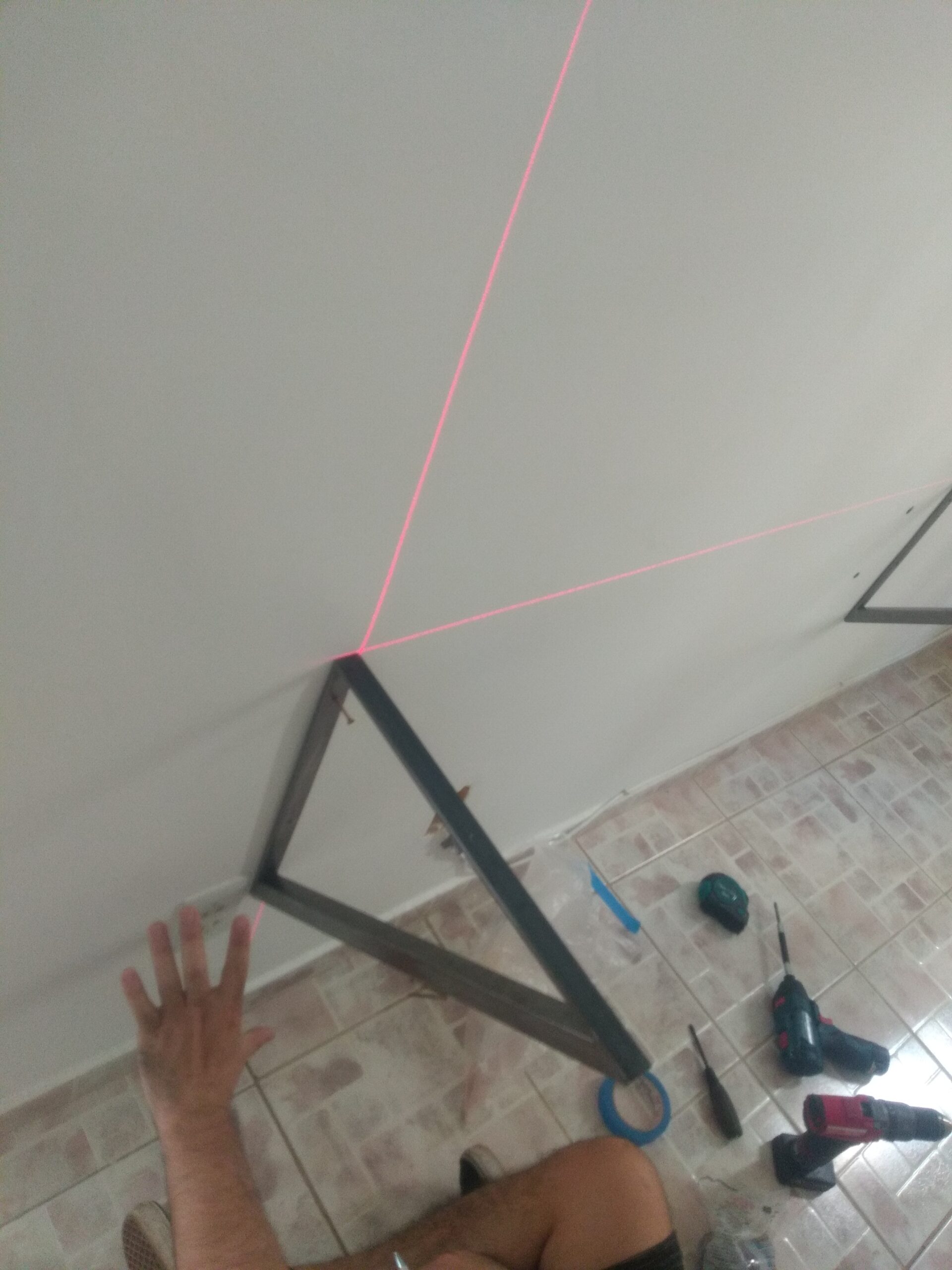 D.I.Y personal lab, Under construction Season 01 – Douglas Esteves